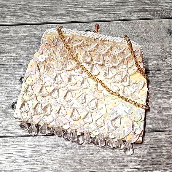 Mister Earnest Simon | Bags | Vintage Womens Iridescent Pearl Handbag ...